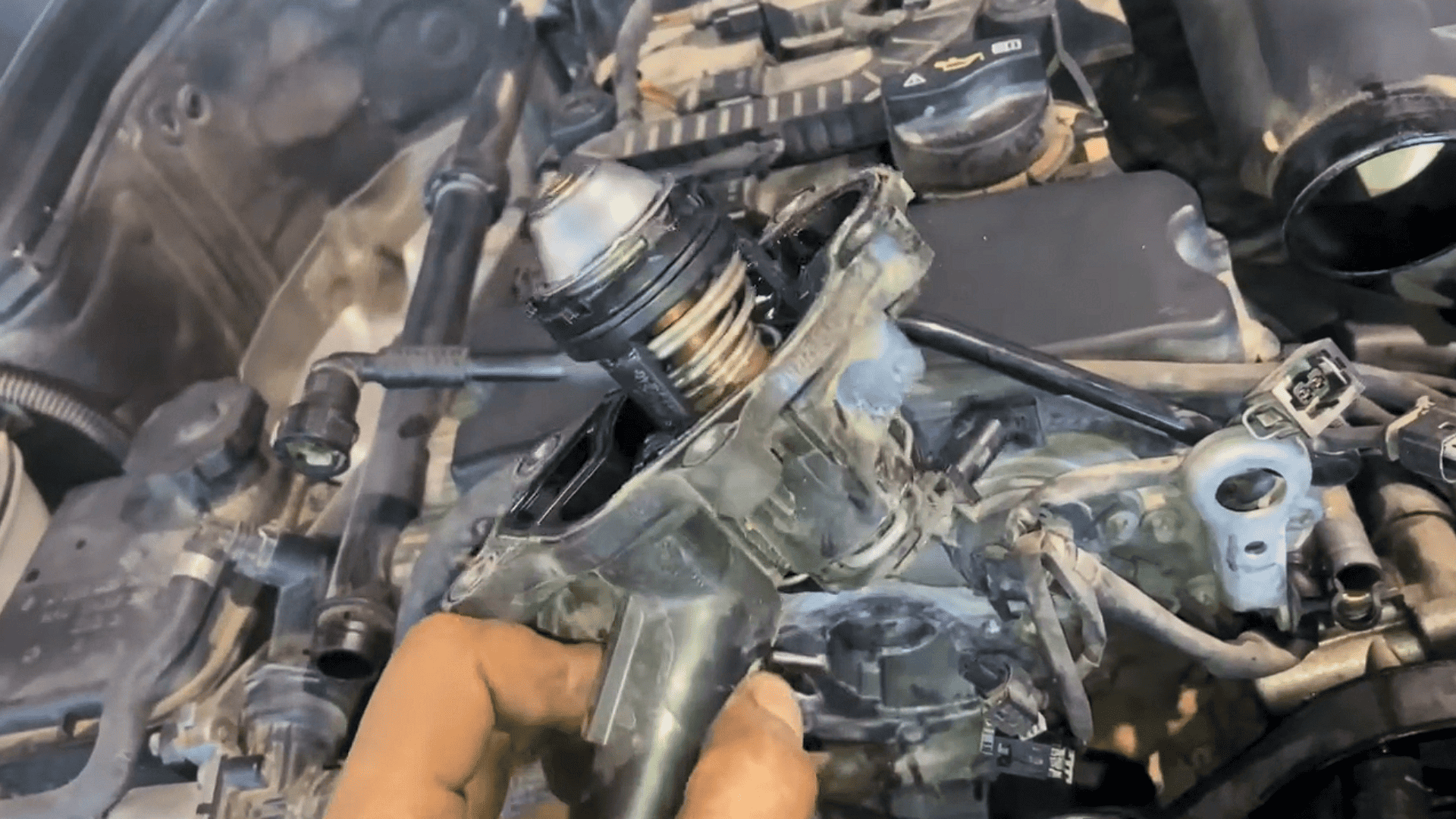 15 Mercedes W204 Problems That Could Get You Head Scratching