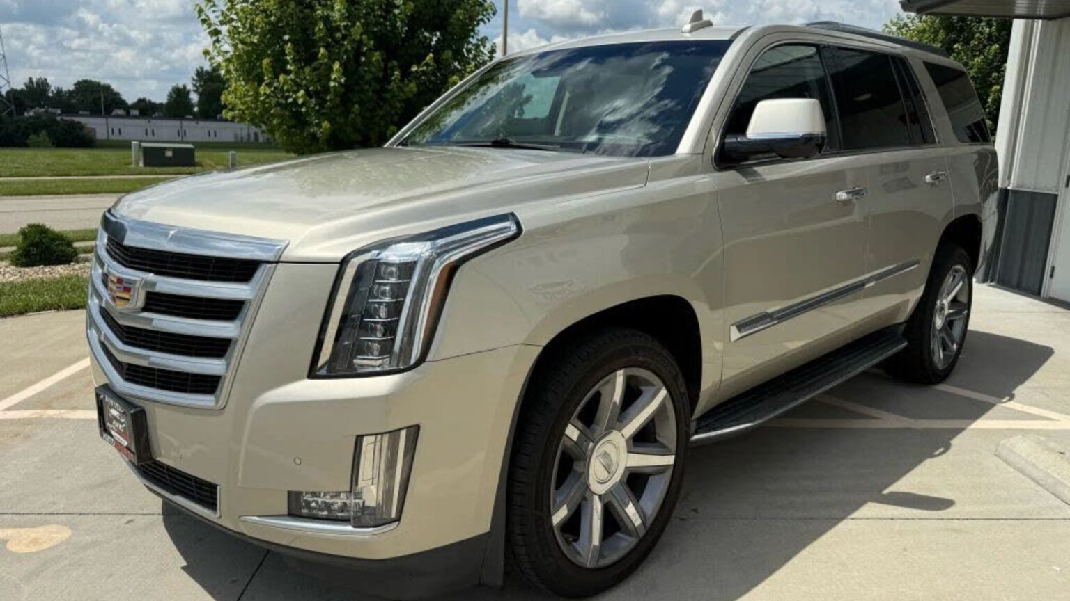 5 Cadillac Escalade Years That Rule (And 4 That Flop) [2025]